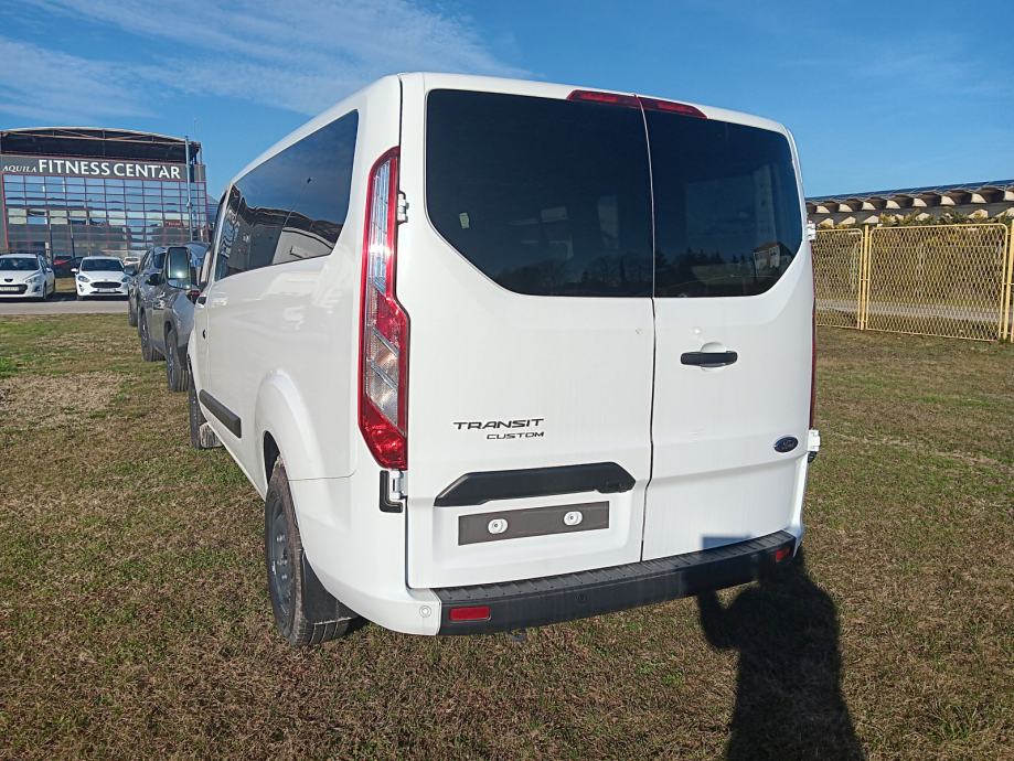 Ford Transit Custom kombi LWB Trend automatik, 2023 god.