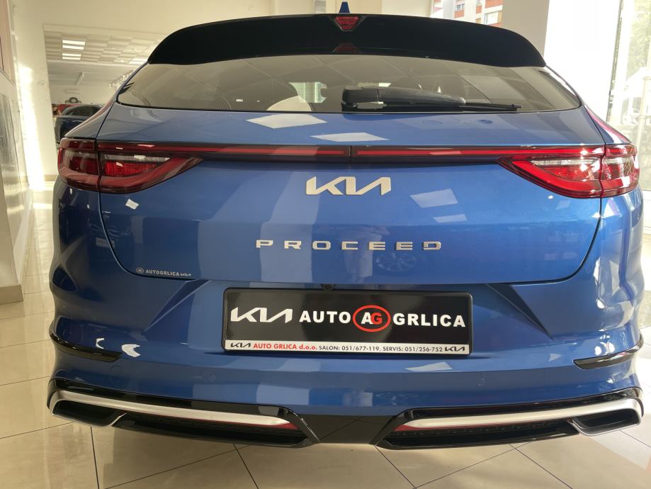 Kia Pro ceed 1,5 T-GDI GT-LINE DCT MODEL 2023, 2022 god.