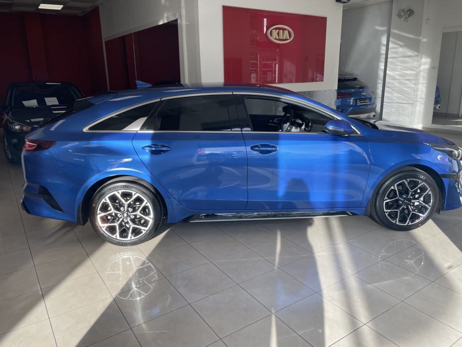 Kia Pro ceed 1,5 T-GDI GT-LINE DCT MODEL 2023, 2022 god.