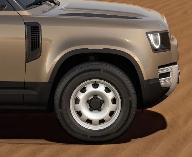 LAND ROVER DEFENDER 110 HT 3.0 250 MHEV AWD A8, 2022 god.