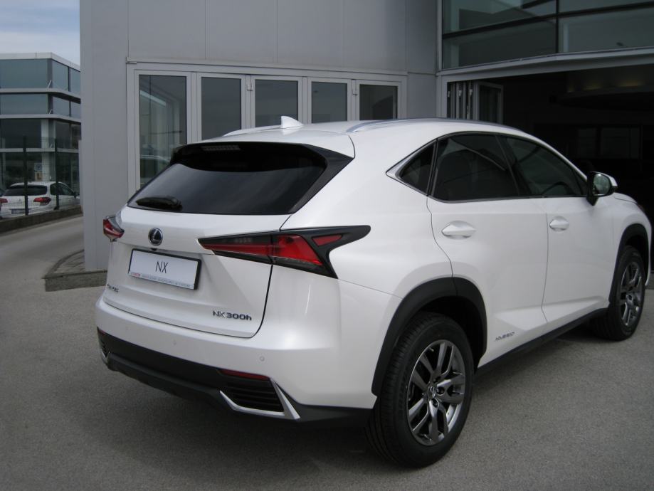 LEXUS NX 300h AWD EXECUTIVE CVT, 2017 god.