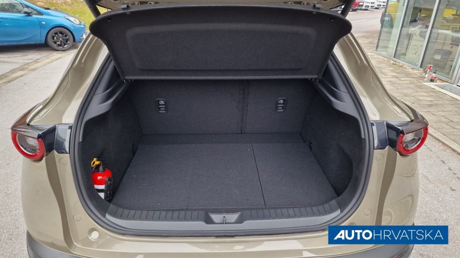 Mazda CX-30 2025 5WGN 2.5L e-SKYACTIV G 140ps 6MT FWD Nagisa - TVORNIČ, 2024 god.