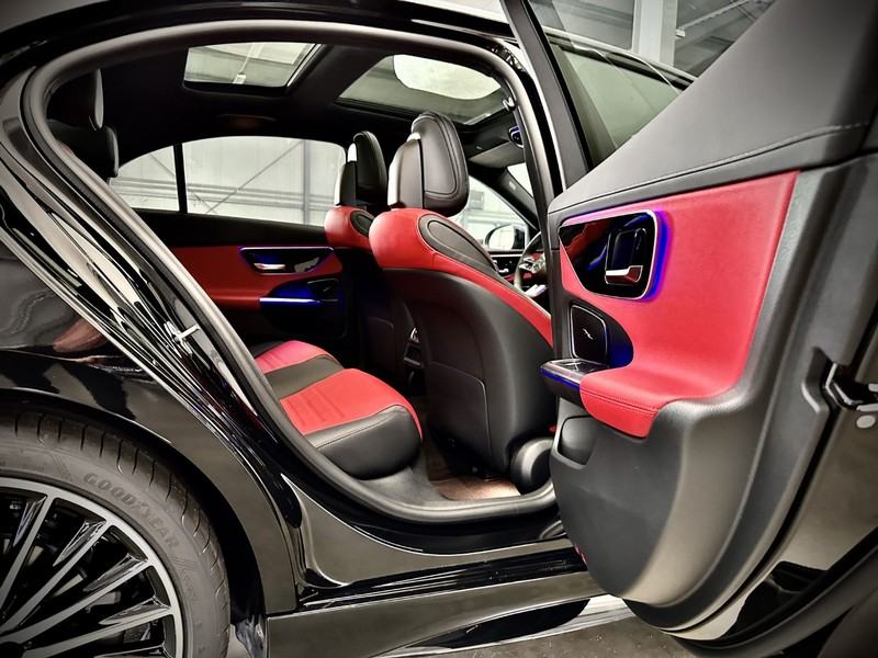 Mercedes-Benz C-klasa C 220d AMG-Line *PANORAMA*MEMORY*DISTRONIC plus ...