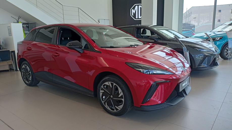 MG4 EV COMFORT 150 kW 64kwh- TESTNO VOZILO!, 2023 god.