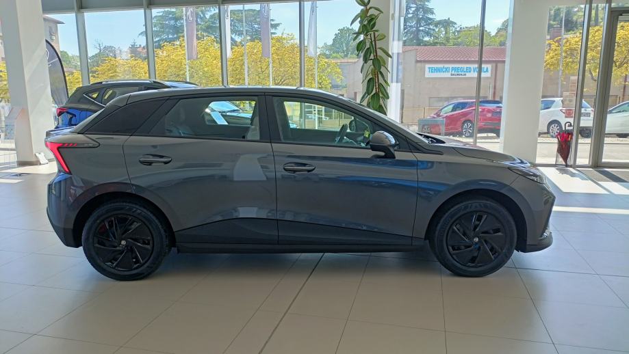 MG 4 EV STANDARD 125 kW - 30.900 EUR AKCIJA!!! DO 30.04.2024, 2023 god.