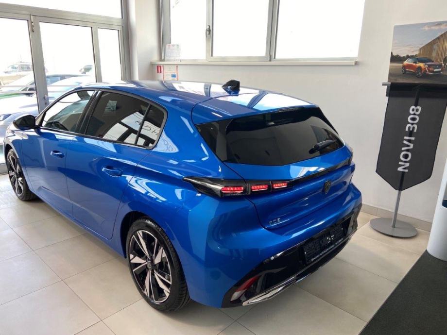 Peugeot 308 ALLURE 1.2 Puretech 130KS, 2022 god.