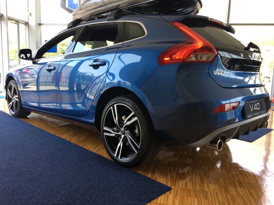 Volvo V40 D2 R DESIGN Momentum, 2017 god.