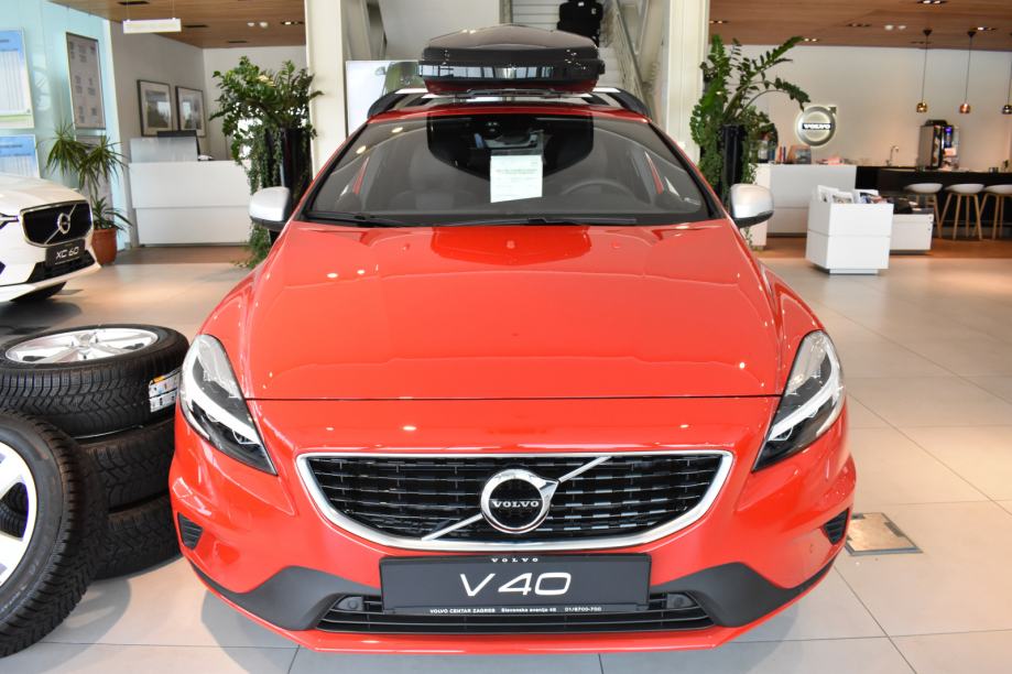 Volvo V40 D4, 2017 god.