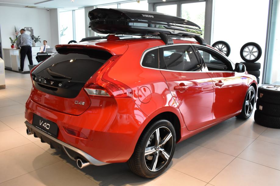 Volvo V40 D4, 2017 god.