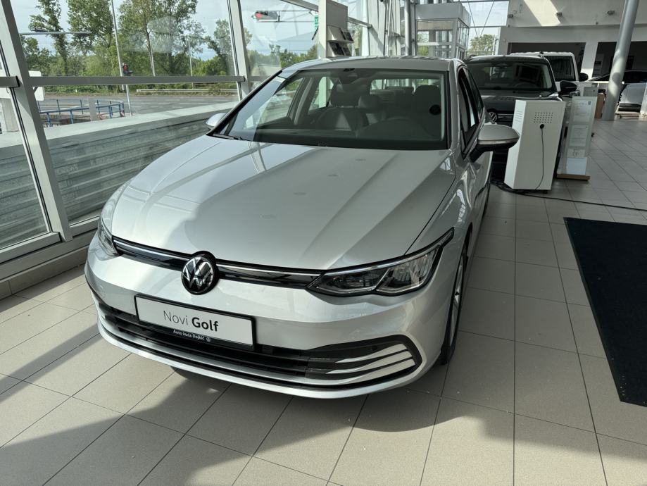 VW Golf 8 2,0 TDI Life, 2023 god.