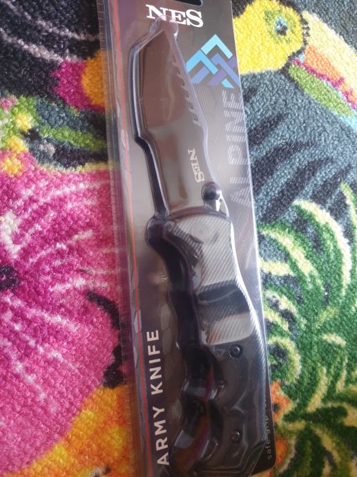 NES ALPINE ARMY sklopivi VOJNI nož za preživljavanje, NOV, zapakiran!!