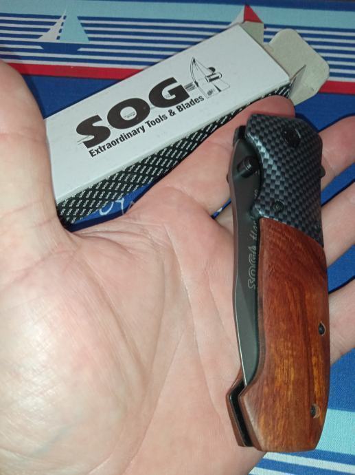 Preklopni nož SOG (FA16)