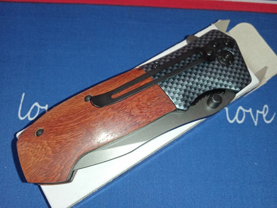 Preklopni nož SOG (FA16)