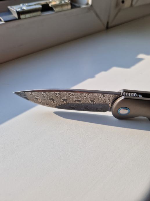 SMKE Gareth Bull Shamwari preklopni džepni damascus VG-10 nož