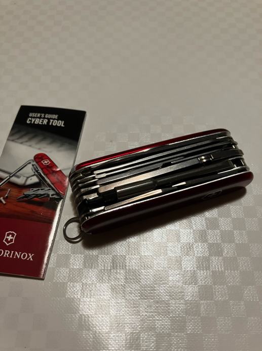 Victorinox CyberTool L