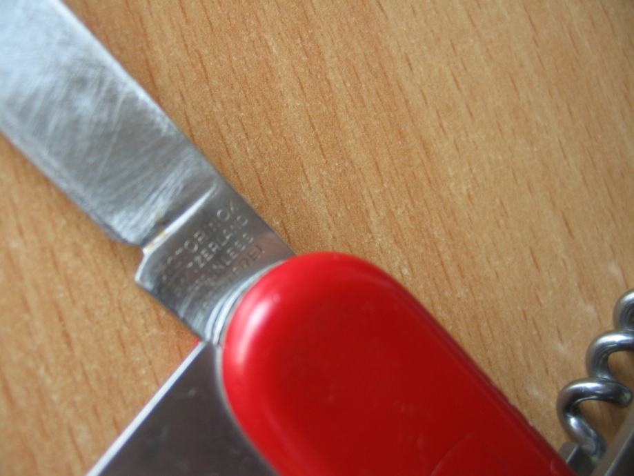 Victorinox SAK Camper džepni nož