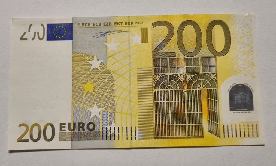 Stara novčanica 200 eura 2002.godine