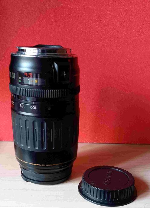 CANON EF 100-300 mm f/4.5 -5.6 ultrasonic
