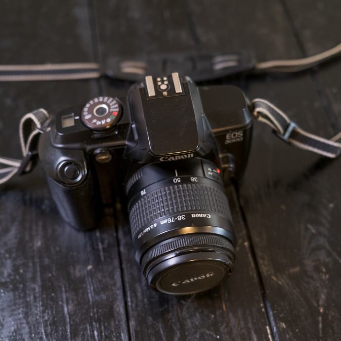 Canon EF 38-76mm + eos 5000