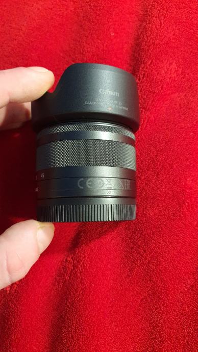 CANON EF-M 15-45MM F/3.5-6.3 IS STM sa sigma filterom i hood
