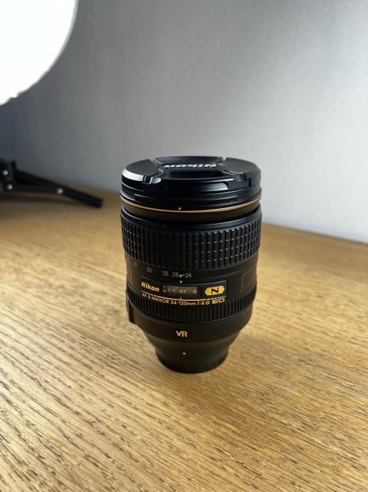 Nikon 24-120 f4
