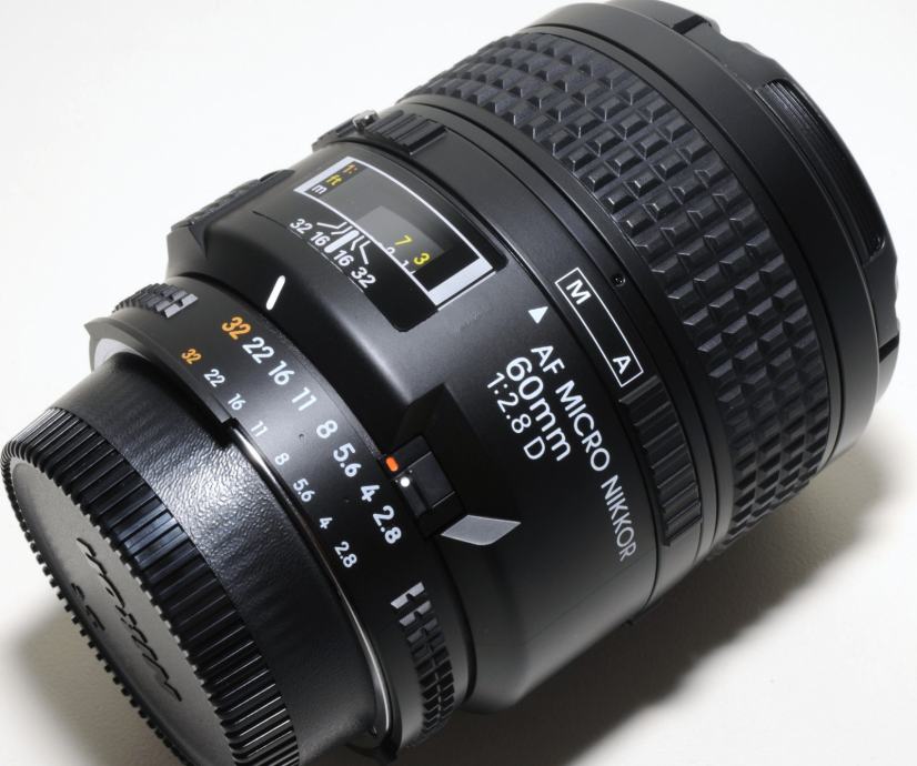 Nikon Micro Nikkor 60mm f/2.8 D makro objektiv, mint