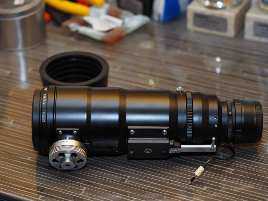 Tair 3 300mm f/4.5 u mint stanju sa svom opremom i metalnim kovčegom