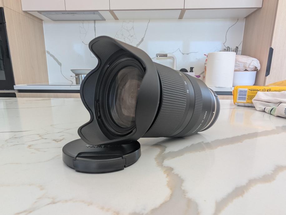 Tamron 17-70mm f/2.8 Di III-A VC RXD za Sony E-mount (APS.C)