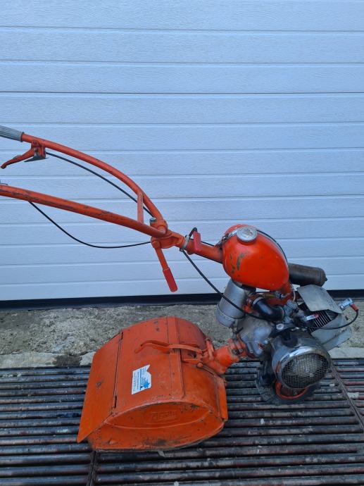 Freza AGRIA BABY 2100 u odličnom stanju