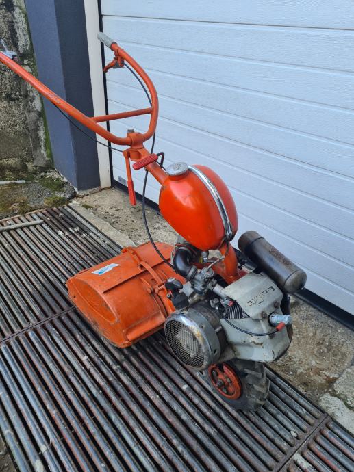 Freza AGRIA BABY 2100 u odličnom stanju