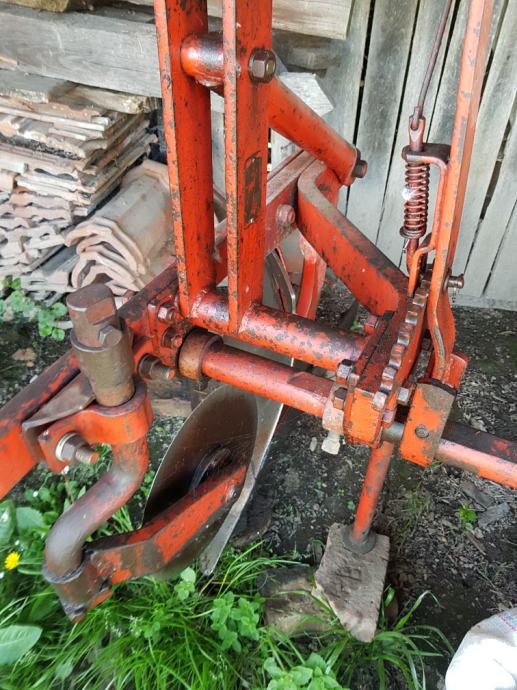 IMT jednobrazni plug 12 cola