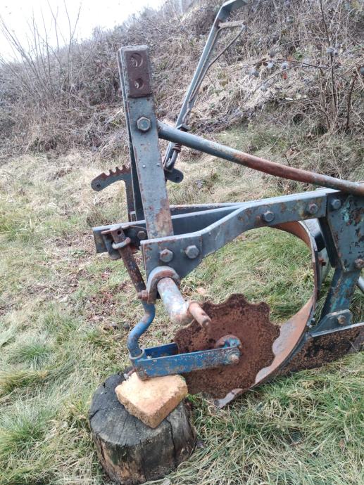 Jednobrazni plug 16 cola Lemid Leskovac