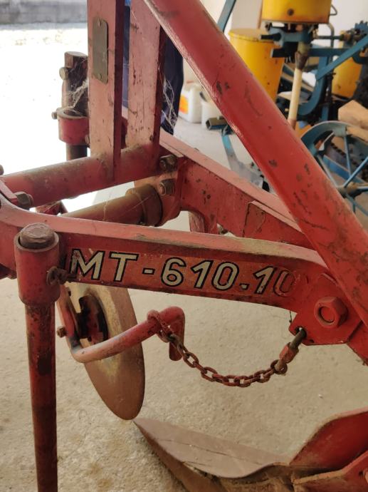 Jednobrazni plug IMT, 14 sa 2 crtala i 2 raonika