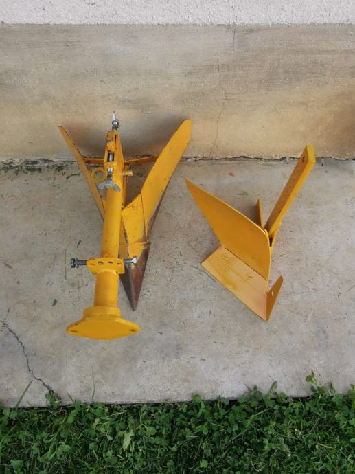 Freza rotaciona i strižna kosa plugovi željezni kotači