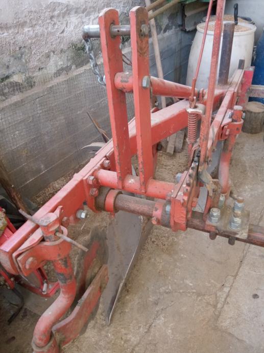 Plug dvobrazni IMT 756