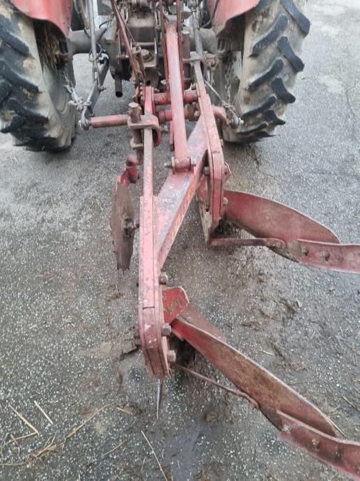 Plug imt, 2 brazde, model 755