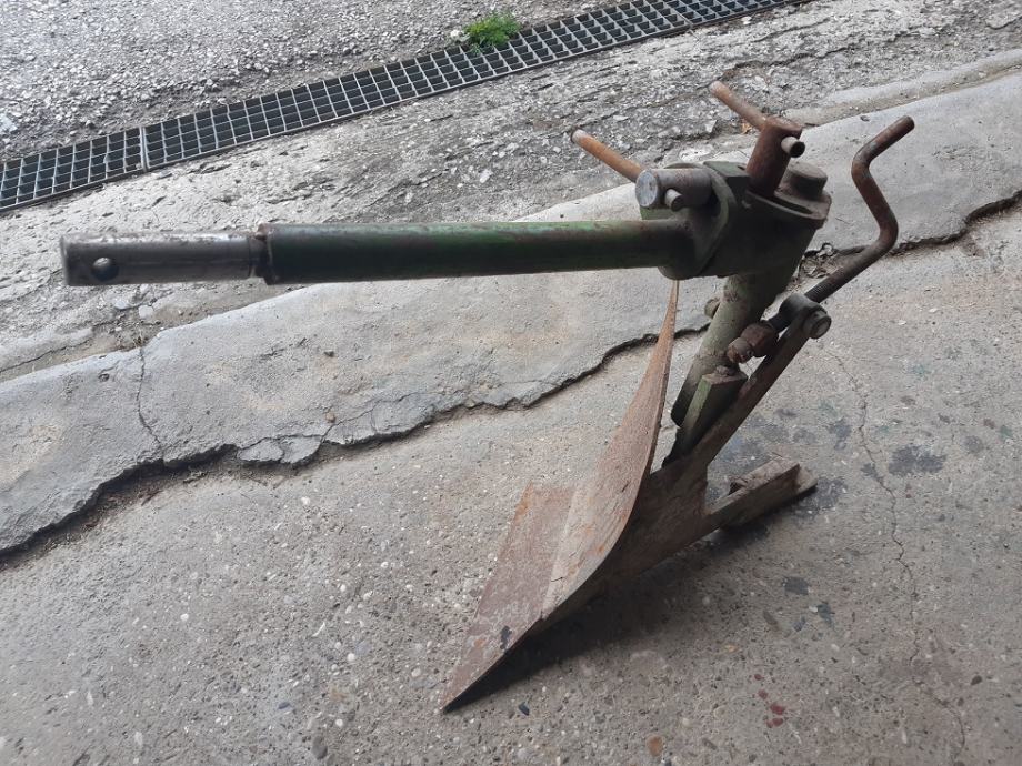 Plug za motokultivator IMT 506, 507 itd., ZG