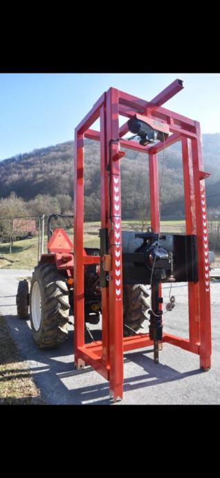 Stroj za bušenje bunara, rupa