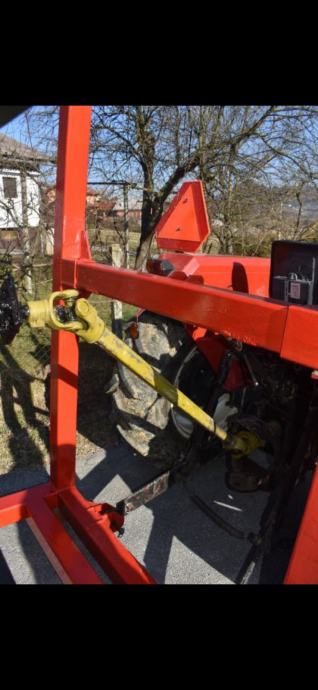 Stroj za bušenje bunara, rupa