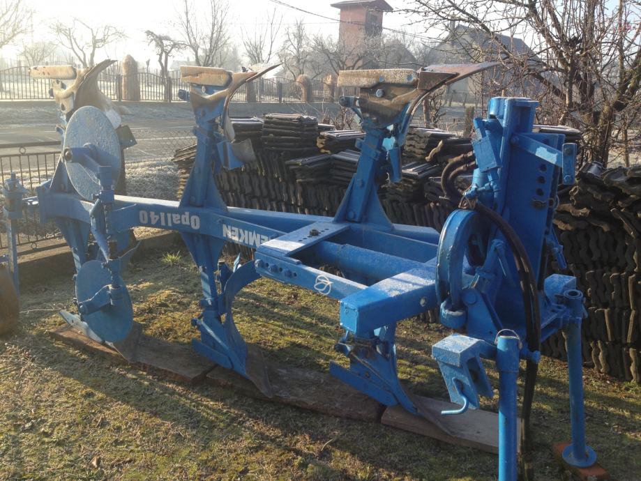 Trobrazni plug okretač Lemken Opal 140