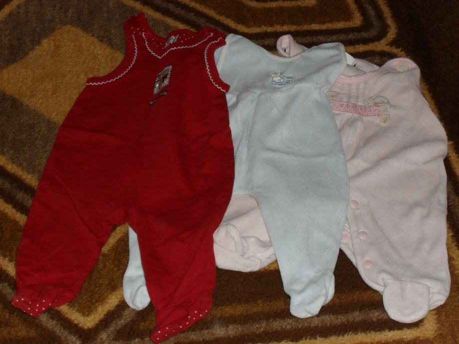 odjeća za bebe i novorođenče