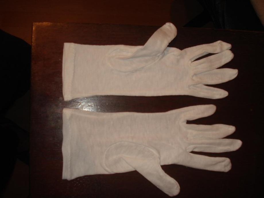 Bijele pamučne rukavice