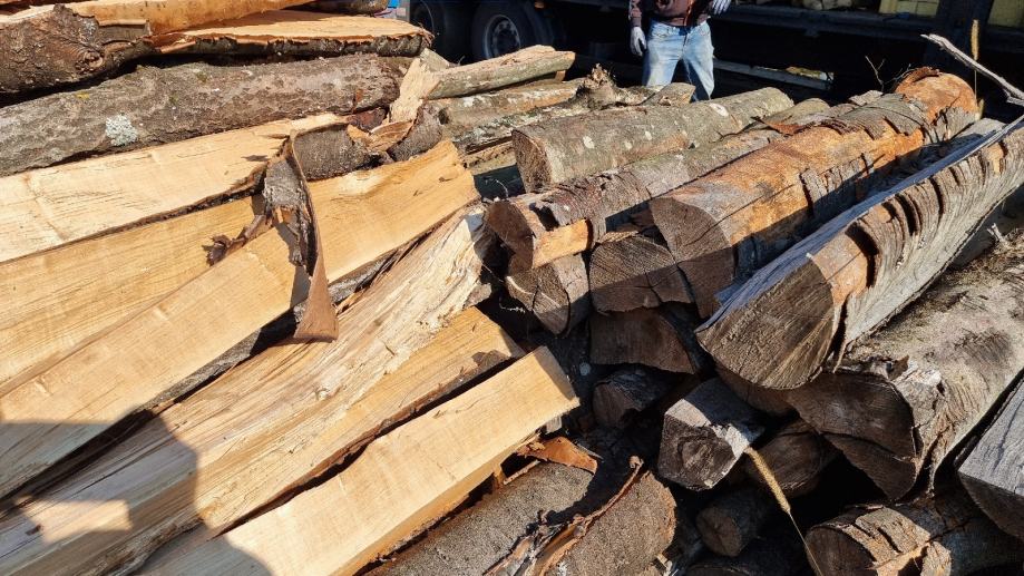 Prodajem drva za ogrjev /ogrijev od 280 KN - moguć prijevoz u okolici