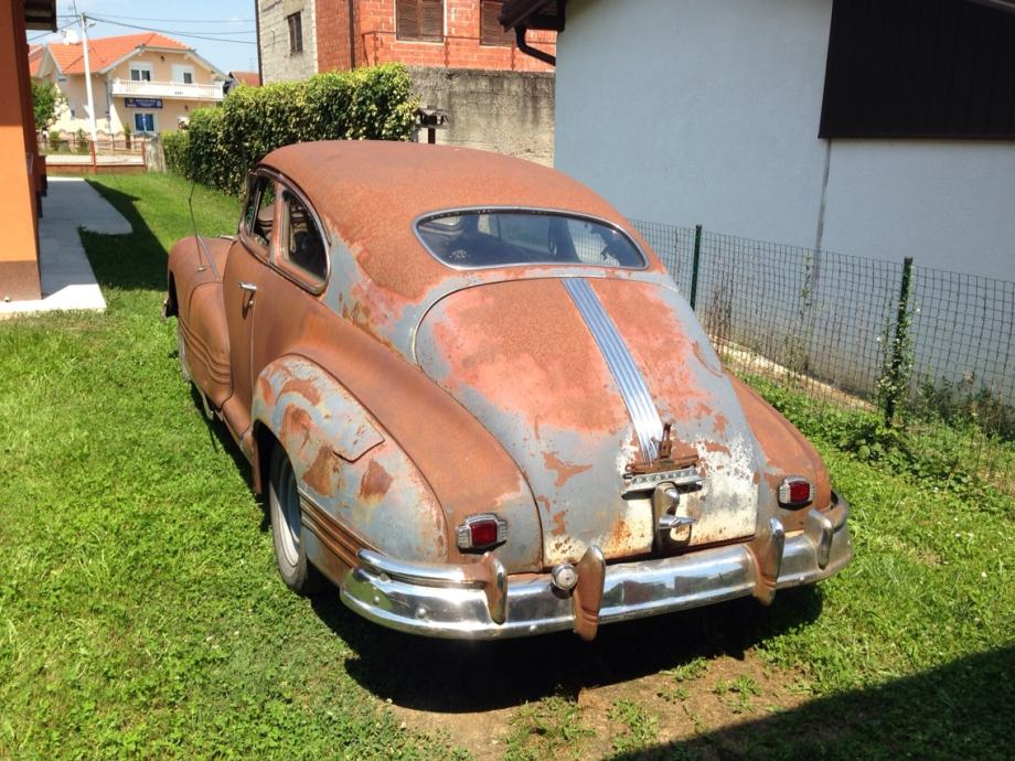 1947 Pontiac Streamliner Sedan Coupe Fastback