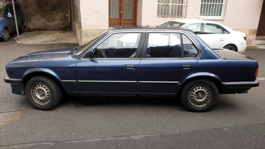 BMW 318i E30 kockica