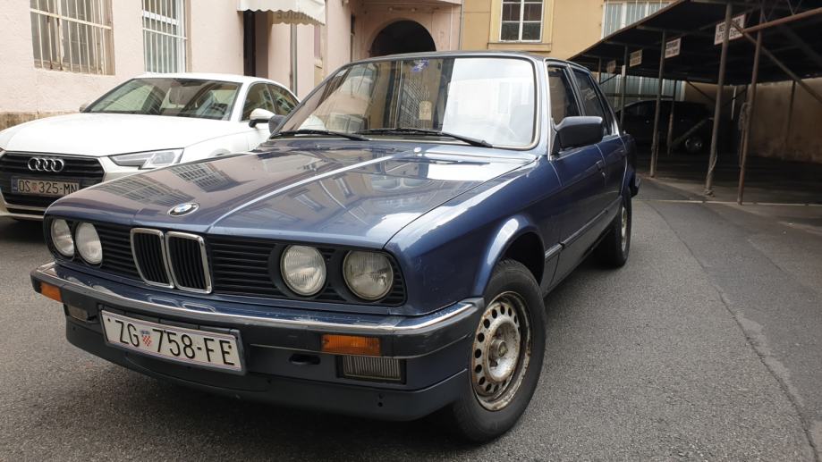 BMW 318i E30 kockica