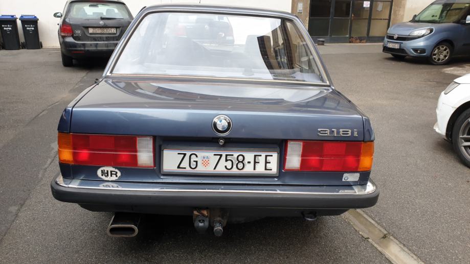 BMW 318i E30 kockica