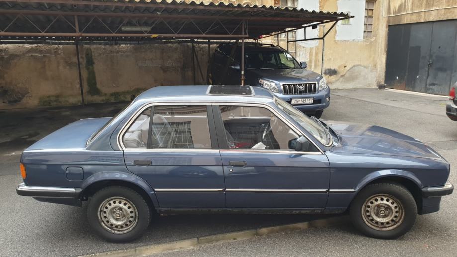BMW 318i E30 kockica