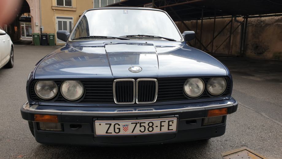 BMW 318i E30 kockica