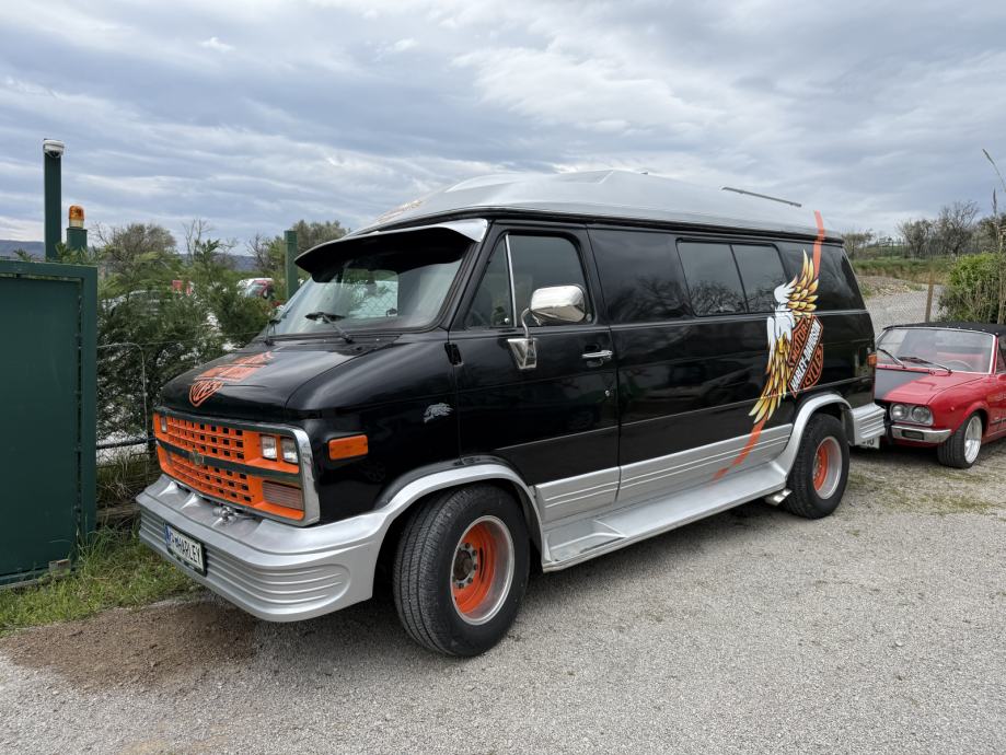 Chevrolet Starcraft